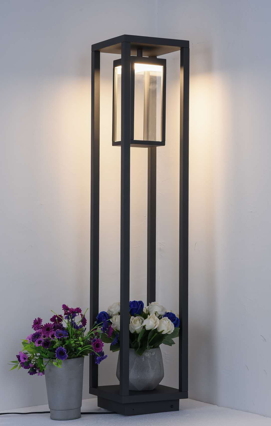 Garden Light – TONG GING LIGHTING ATELIERS S/B (988651-V)